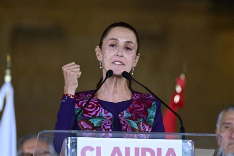 Así fue la primera vez que AMLO habló con Claudia Sheinbaum su sucesora en el poder Infobae