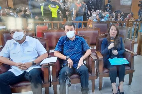 Bersaksi Di Sidang Pegawai Bank Benarkan Uang Rp200 Juta Brigadir J