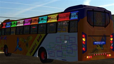 Fully Decorated Tamilnadu Private Bus Struggles To Overtake Other Vehicles Due To Heavy Traffic