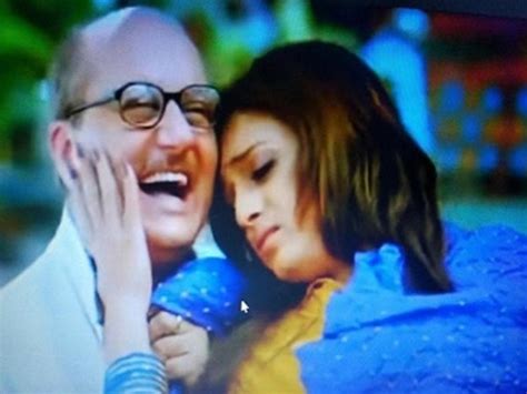 Anupam Kher Recalls When He Fell For Riteish Deshmukh On Screen