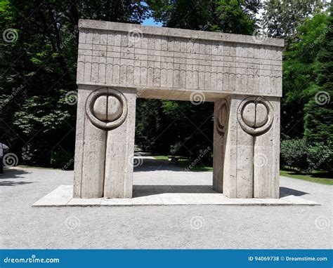Infinite Column Stock Photo Image Of Memorial Romania 94069738