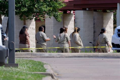 Whats To Know About The Texas Prison Where Elizabeth Holmes Is