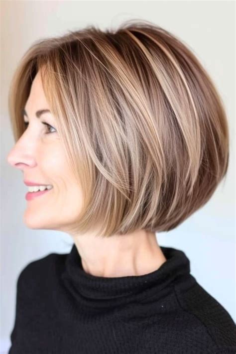 35 Stunning Short Haircuts For Older Women The Hairstyle Edit Short