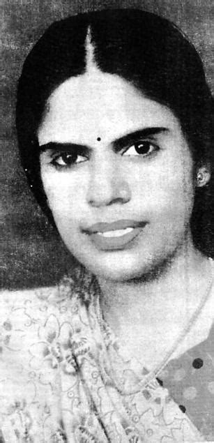 Rajalakshmi Author Of ഒരു വഴിയും കുറേ നിഴലുകളും Oru Vazhiyum Kure