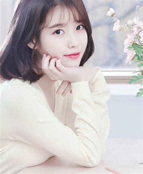 Blip 아이유 단발사진모음😘