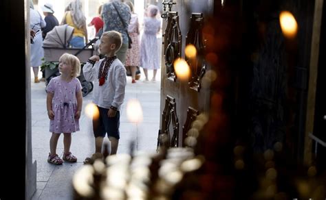 Завтра 1 вересня ПЦУ переходить на новоюліанський календар що це означає Вечірній Київ