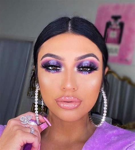 Halo Eye Makeup Trend The Eyeshadow Technique That Will Give You Stellar Gaze VIVA GLAM