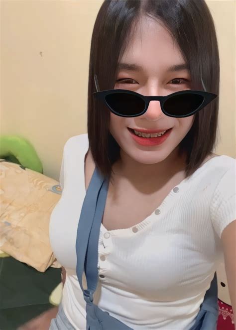 สาวน้อย Sex จัด Tongay555 Twitter
