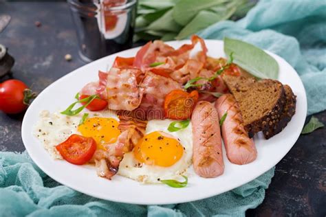 English Breakfast Fried Egg Sausage Tomatoes Bacon Stock Image