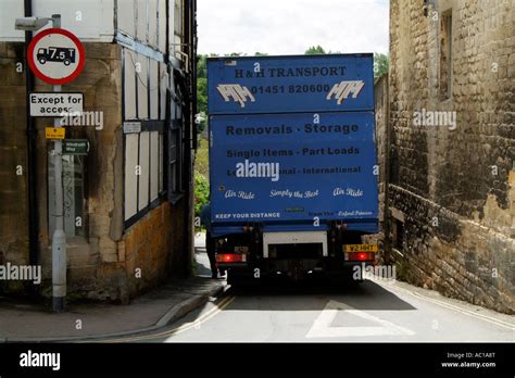 Width Restriction Tight Fit For Removal Lorry In This Narrow Lane In