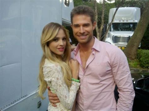 Foto de Nikki y Guzmán
