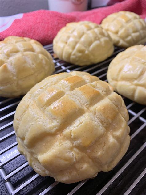 Pineapple Buns Bolo Bao — Tblspoon