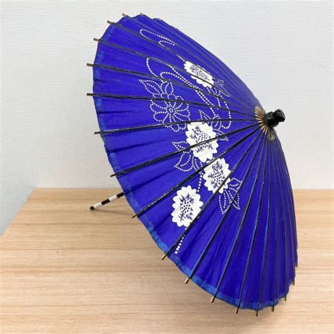 【やや傷や汚れあり】和傘 青 紺青 花柄 和装小物 和風 和紙 着物 コスプレ 日傘 唐笠 番傘 アンティーク コレクションの落札情報詳細