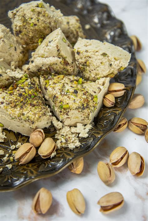 Халва кунжутная Seyidoglu с фисташками купить, цена 350 RUB: состав ...