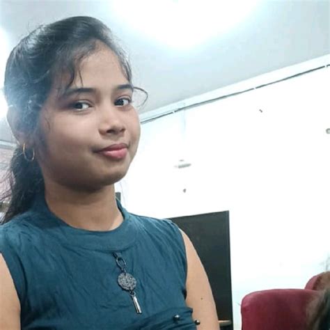 Seema Kaiwartya Sales Executive Vk Venture Private Limited Linkedin