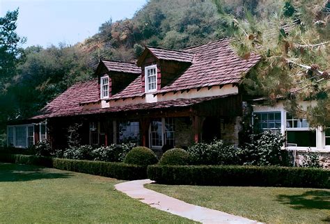 Sharon Tate Murder House 10050 Cielo Drive Beverly Hills Ca