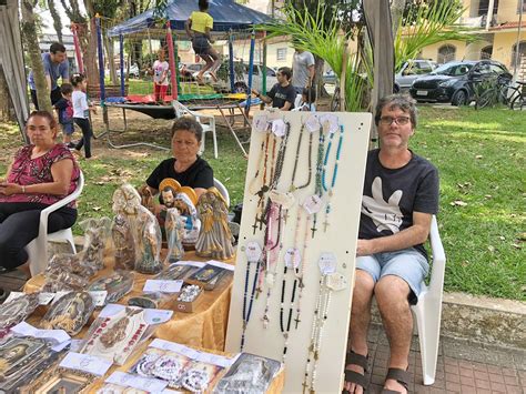QUATIS GANHA MAIS UMA EDIÇÃO DA FEIRARTE NA PRAÇA Prefeitura Municipal de Quatis