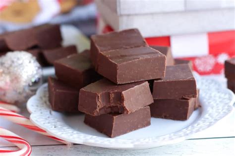 Creamy And Firm Chocolate Fudge Recipe 3 Ingredients