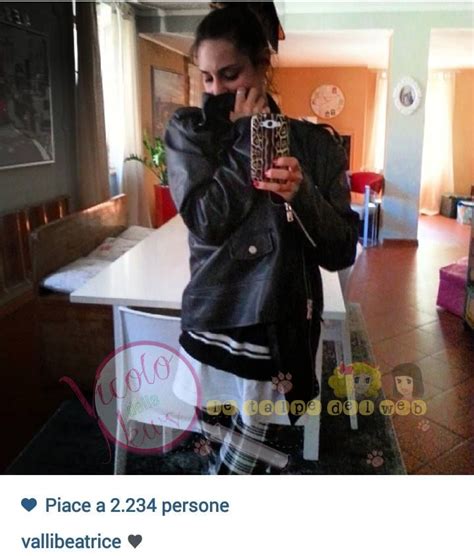 Beatrice Valli Pubblica Su Instagram Una Foto Con Il Giubbino Di Marco