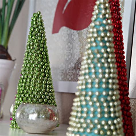 22 Holiday Decor Hacks Thatll Make You Say Why Didnt I Know About