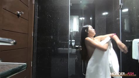 Horny Foreigner Breeds A Busty Filipina Whore Eporner