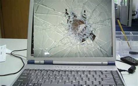 Cómo Arreglar La Pantalla Rota De Una Computadora Portátil Pantalla
