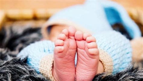 Eda Mutlu Yenidoğan Ve Bebek Fotoğrafçısı İstanbul Anneysen