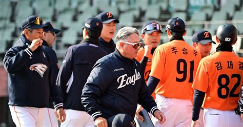 시범경기지만 14억 외인 호투→50억 Fa 침묵 끝 한화 투자 효과 드디어 누렸다