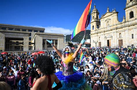 Imágenes Así Se Vivió La Marcha Del Orgullo Lgbti En Bogotá Semana