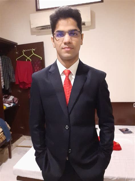 Ips Success Story ఓ 22 ఏళ్ల యువకుడు ఎలాంటి కోచింగ్ లేకుండానే తొలి ప్రయత్నంలోనే ఐపీఎస్