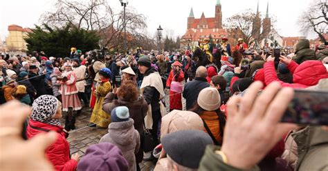 Orszak Trzech Króli we Wrocławiu barwny pochód i cudowna atmosfera Z