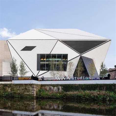 Norman Foster Begins Renovating Manchester United Training Ground
