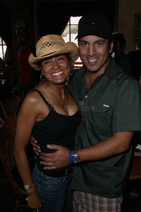 Vera Jimenez Und Leo Quinones Redaktionelles Stockbild Bild Von Ranch