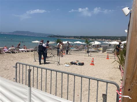 Var après Porquerolles une tortue est venue pondre sur la plage à
