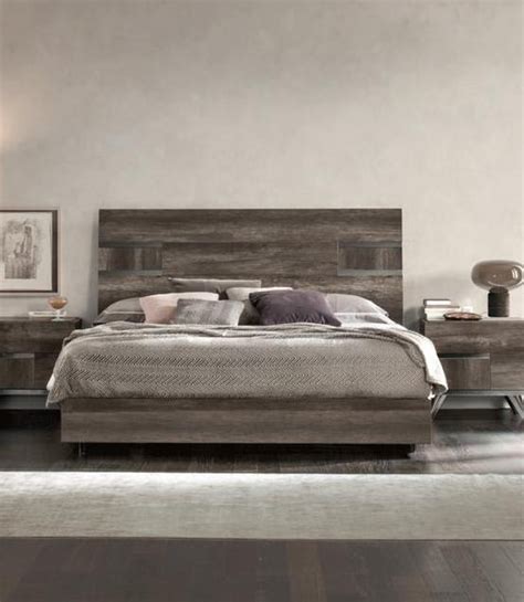 Vintage Oak Gloss Finish King Size Platform Bed Made In Italy Esf Medea