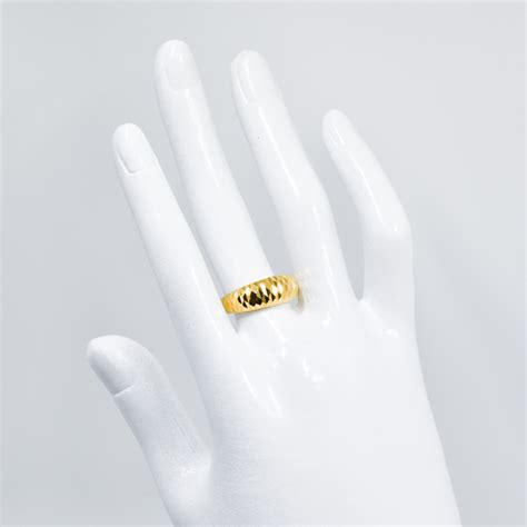 1c 2 Fen Cutting Design Ring Everest Jewellery Online