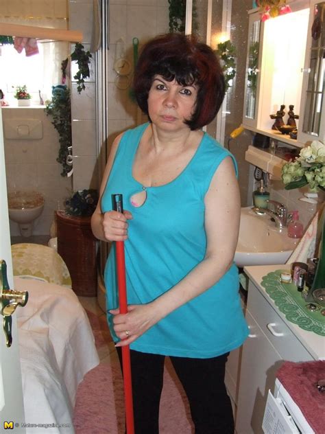 Chubby Mature Amateur Gets Naughty Porn Pictures Xxx Photos Sex
