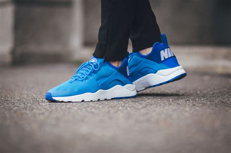 Nike Air Huarache Ultra - Sneakers Magazine