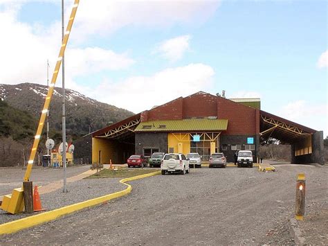 Cenizas Del Volcán Calbuco Obligaron A Cerrar Todos Los Pasos