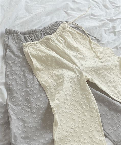 당일발송 크림제외 허리밴딩 플라워 로사 와이드 팬츠 긴바지 일자핏 엠보꽃 바지 리본 스트랩 리본바지 벚꽃룩 에이블리