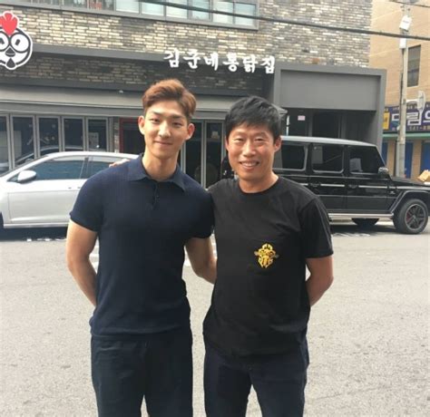 비주얼 세상 훈훈하다는 송강호 아들 디스패치 뉴스는 팩트다