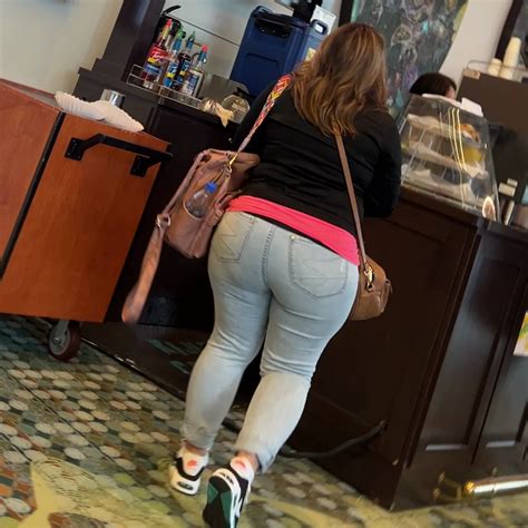 Thick Pawg Bbw In Jeans With Vpl Tight Jeans Forum