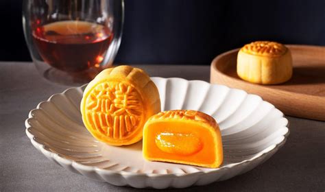 mooncakes 5 places to get the yummiest in time for the mid autumn