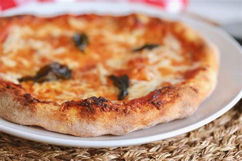 5 Pro Chef Secrets To The Perfect Pizza Gemmas Bigger Bolder Baking