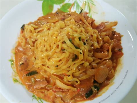 진짬뽕으로 매콤 크림 파스타 만들기