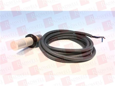 e2k x8me1 2m proximity switch by omron