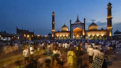 Jama Masjid Imam Agrees To Revoke Ban On Entry Of Women Following