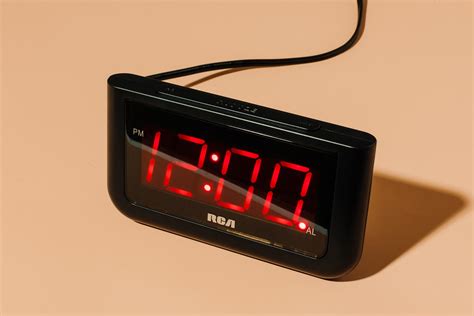 Time Gro Didgital Alarm Clock Easy Set Battery Operated Smith Efuld1944