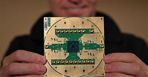 Intel Unveils Details Of Cryogenic Quantum Computing Control Chip