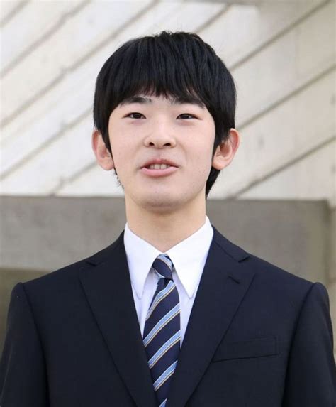 悠仁さま卒業式🎓 悠仁さま「充実した3年間」「忘れられない友達を作ることができました」筑波大学付属高校を卒業！ 秋篠宮ご夫妻も卒業式に出席